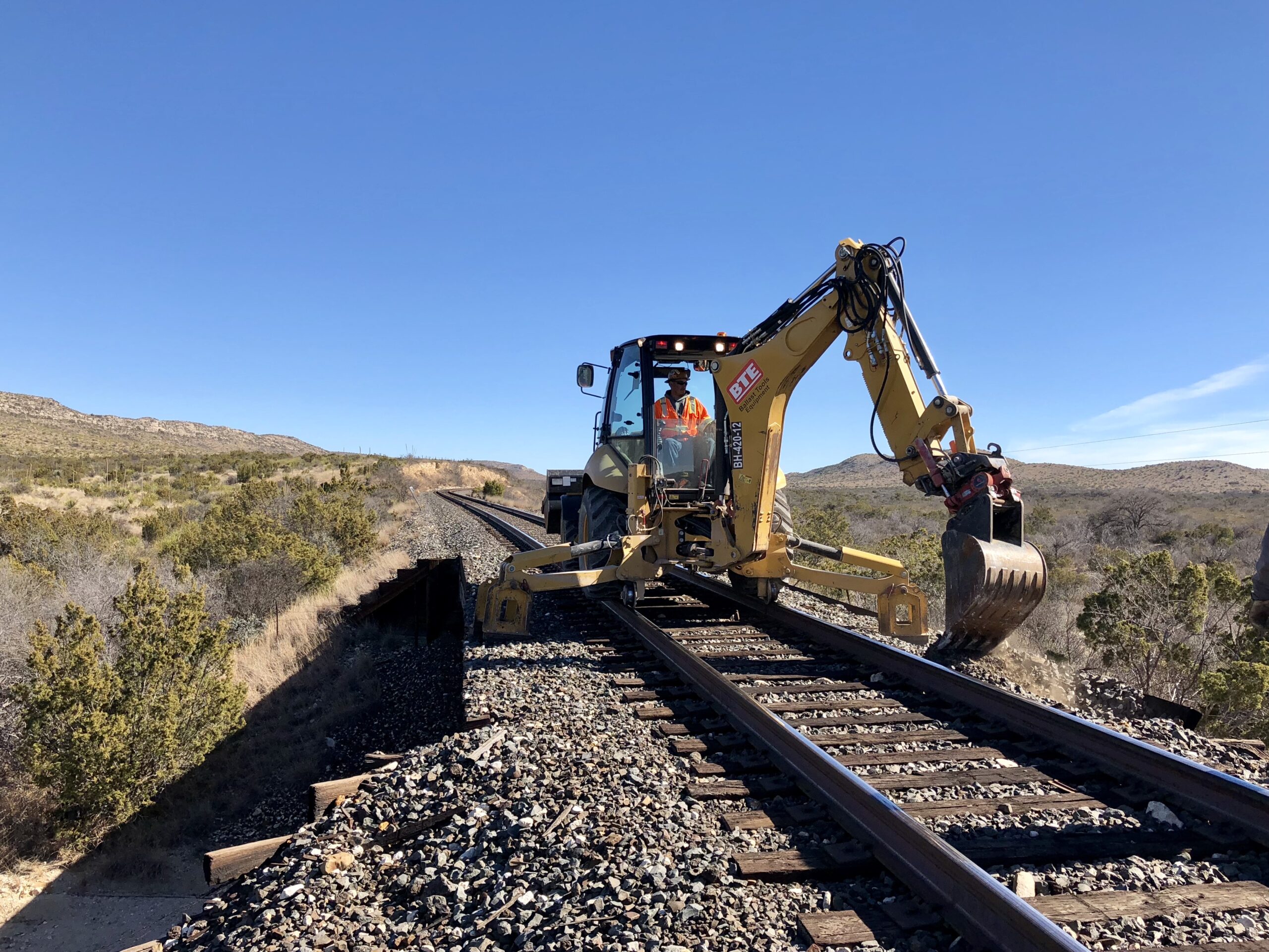 Rental Fleet Update: Cat 420 XE Hi Rail Backhoe Loader - Altorfer Cat